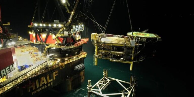 North Sea platform Schooner field removed
