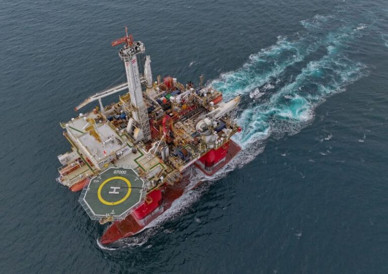 Helix Q7000 arrived in Geelong, Australia