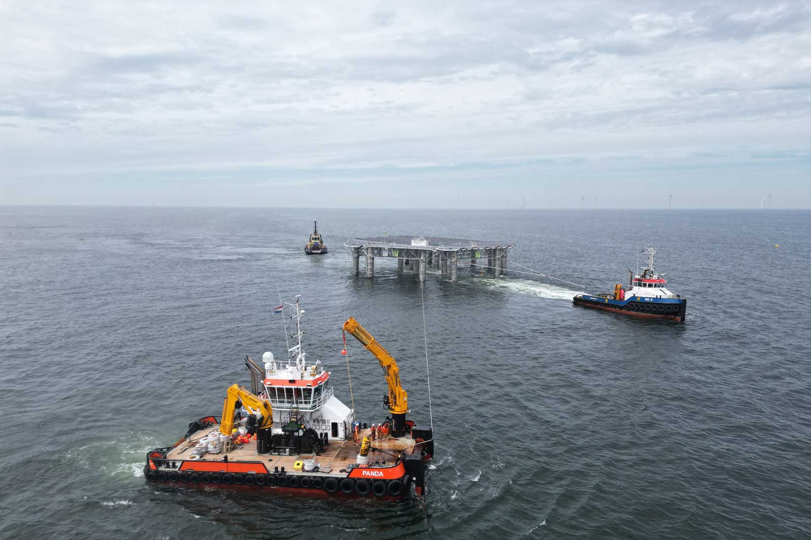 Successful installation offshore floating solar pilot Merganser