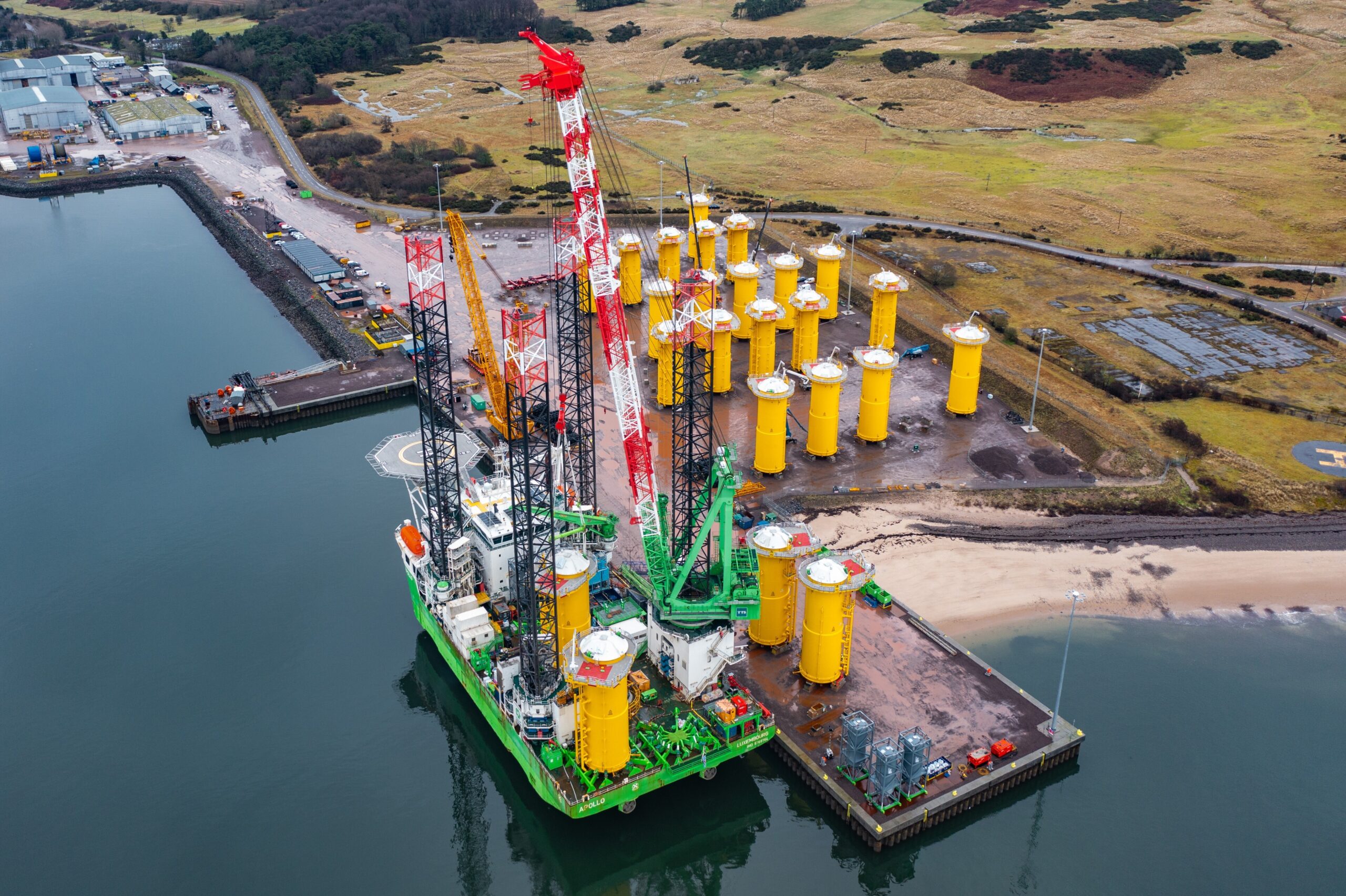 Crane and SPMT transfer decrease downtime for TP load-in