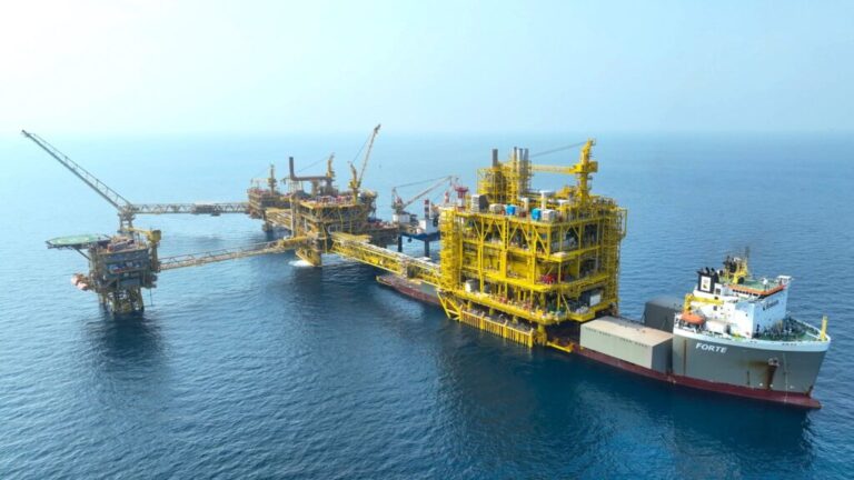 Boskalis installed Processing Platform topside